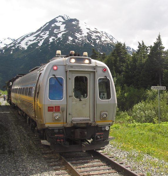 Alaska Railroad photo album at VistaDome.com